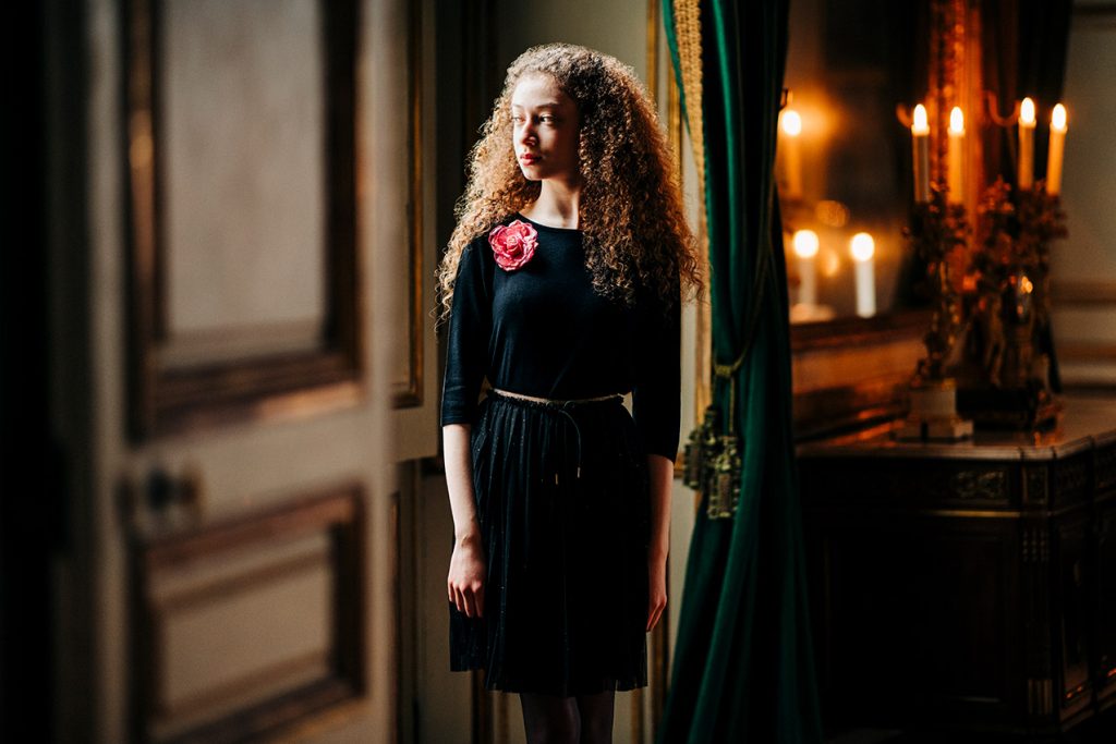 Portraits d'Arielle Beck, jeune prodige de la musique classique ...