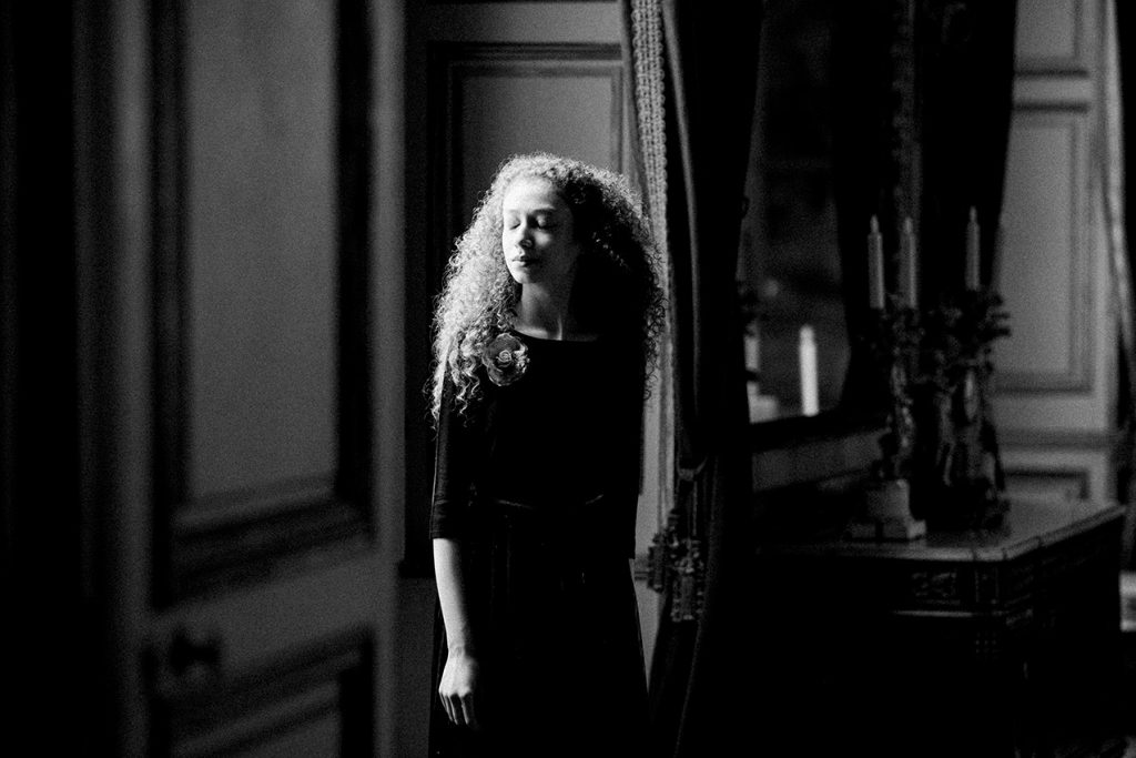 Portraits d'Arielle Beck, jeune prodige de la musique classique ...