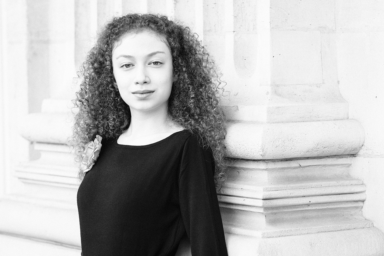Portraits d'Arielle Beck, jeune prodige de la musique classique ...